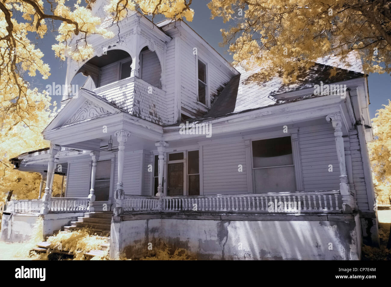 Huanted house hi-res stock photography and images - Alamy