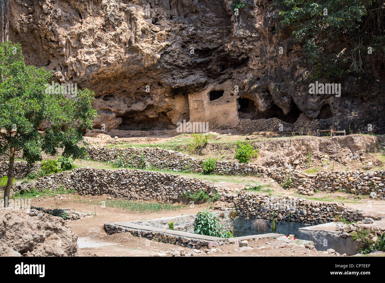 Bagh caves hi-res stock photography and images - Alamy