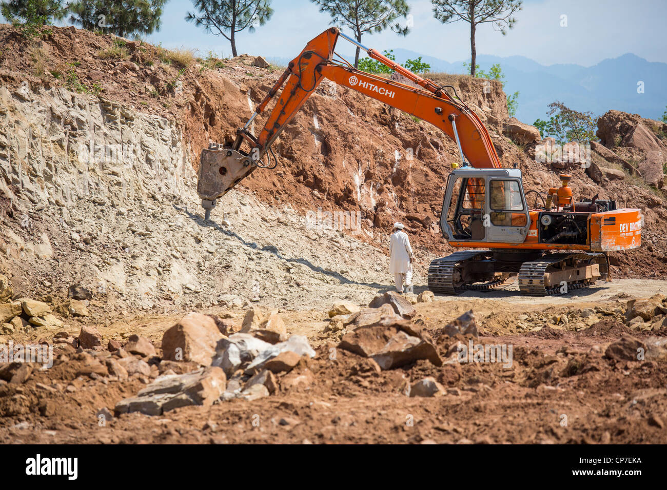 Pakistan road construction hi-res stock photography and images - Alamy