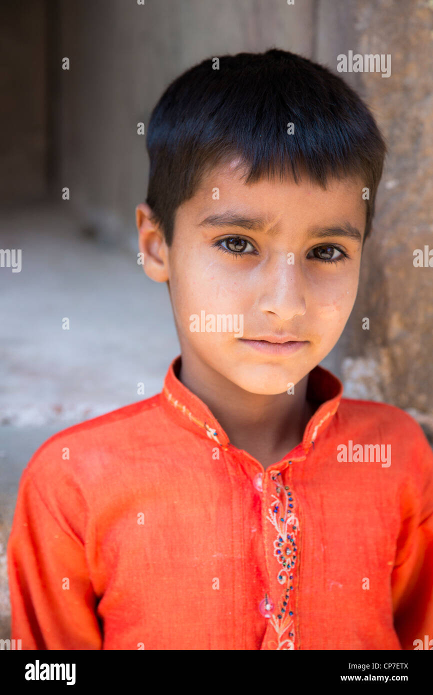 Portrait of pakistani boy hi-res stock photography and images - Alamy