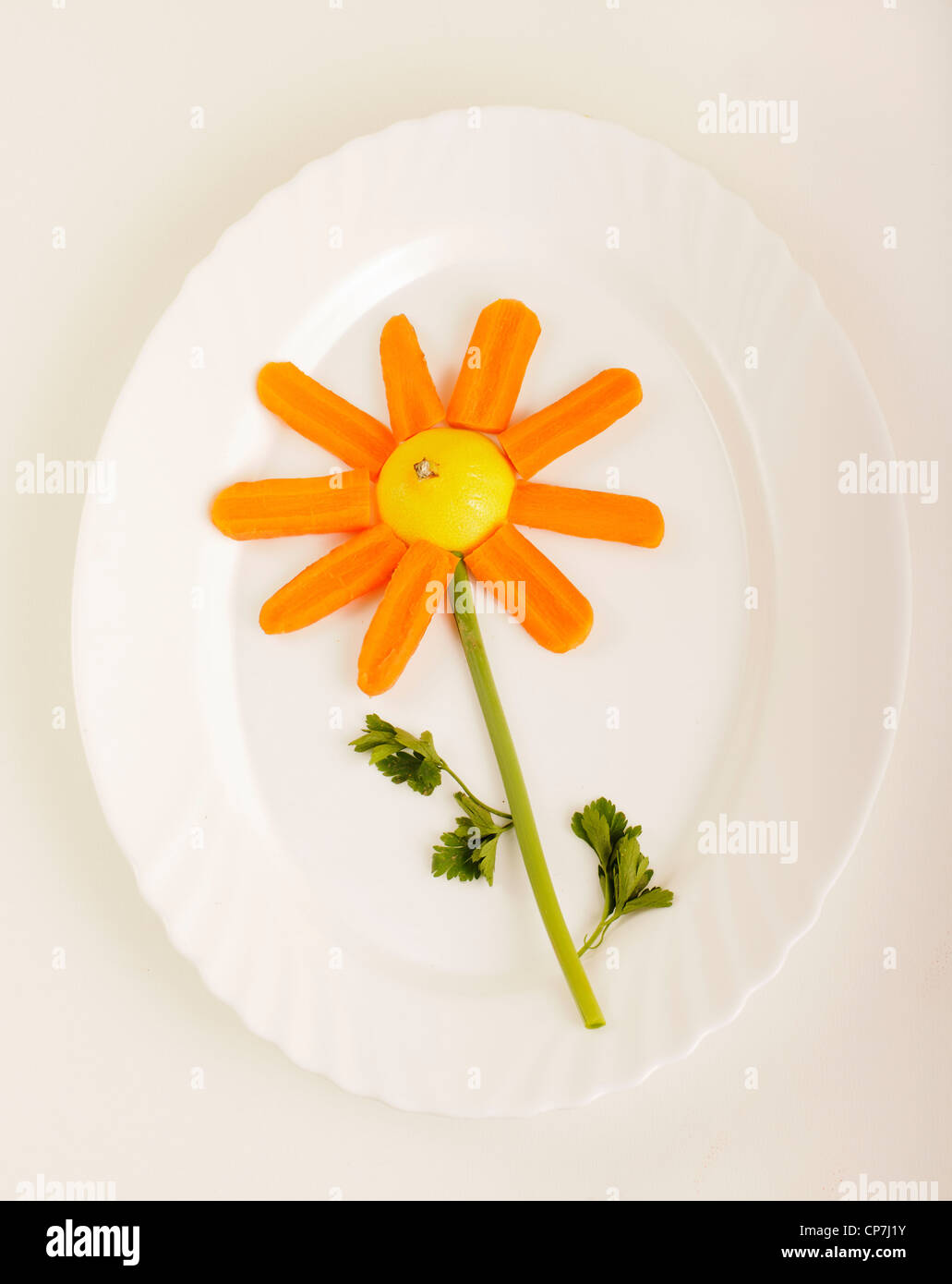 Fruit food art plate kids hi-res stock photography and images - Alamy