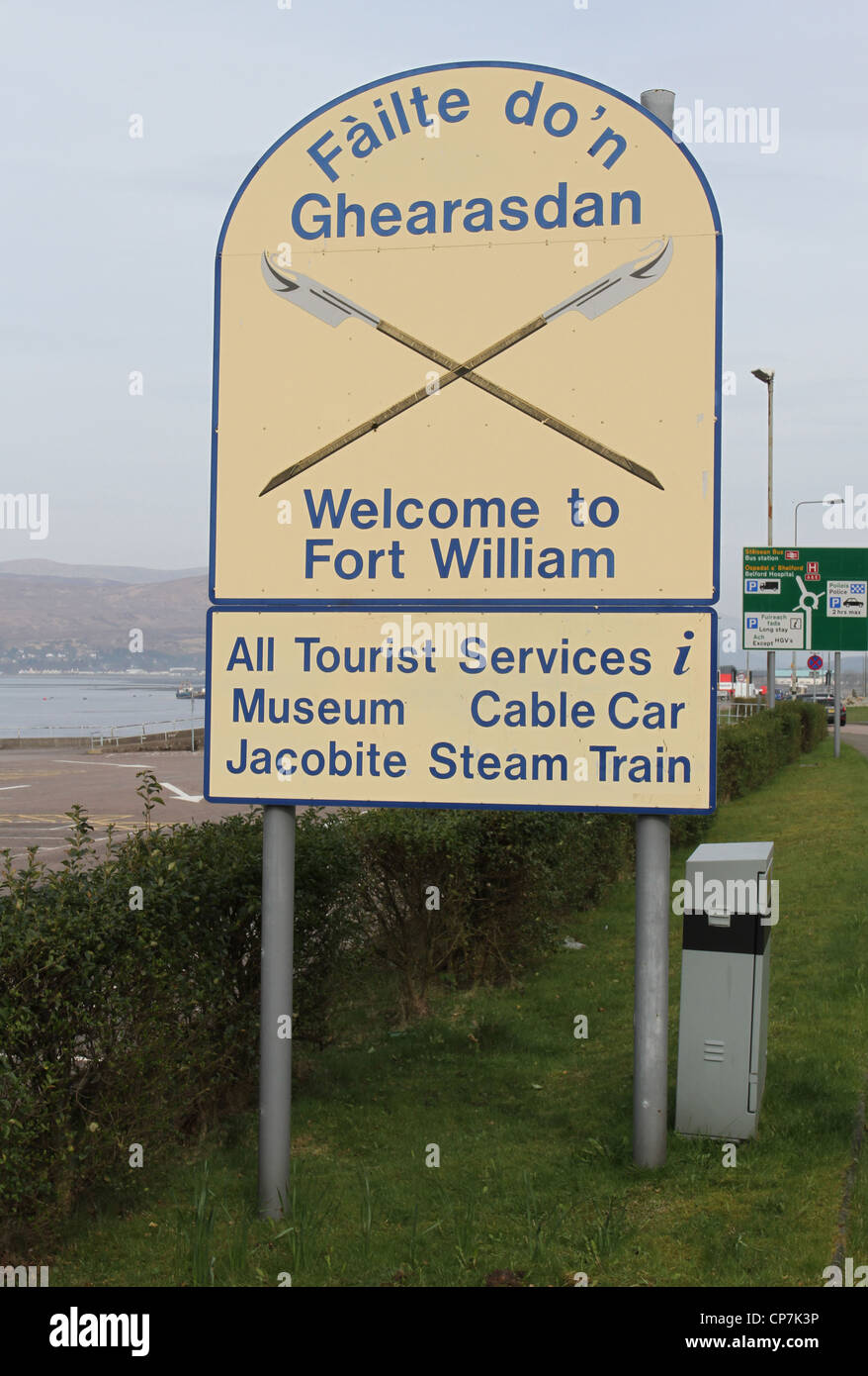 Bilingual welcome sign hi-res stock photography and images - Alamy