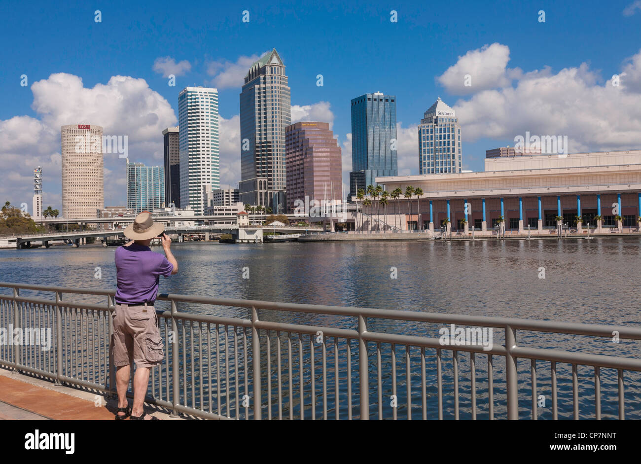 Tampa waterfront florida tourist hi-res stock photography and images ...