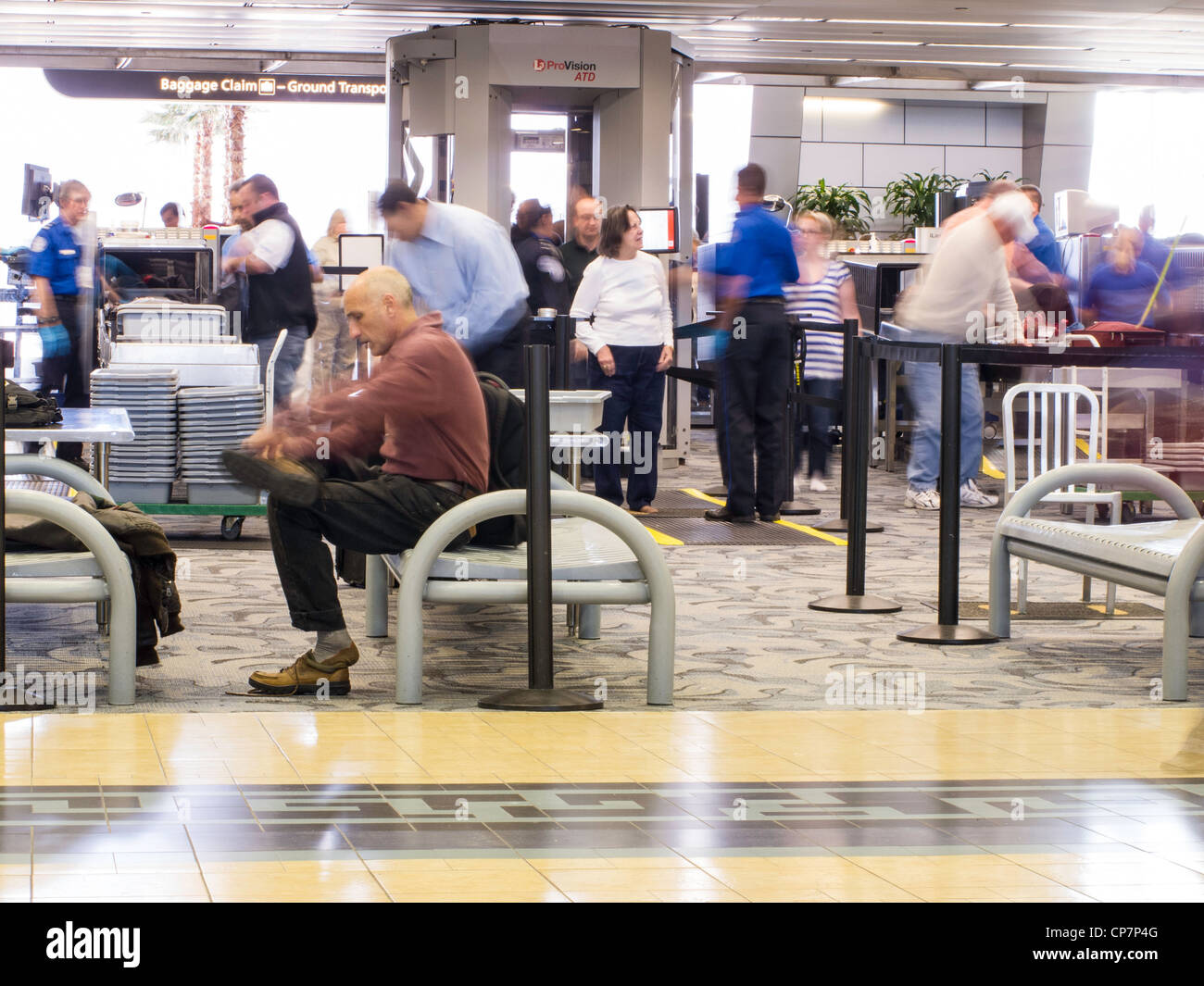 Airport security scanner hi-res stock photography and images - Alamy