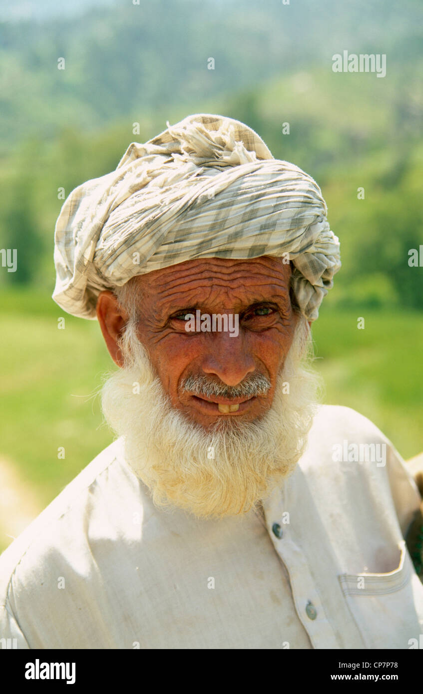 Pakistan, North West Province, old man, portrait Stock Photo - Alamy