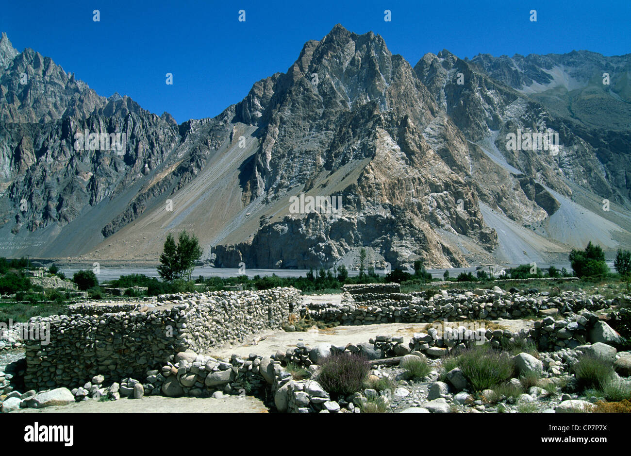 Gojal valley hi-res stock photography and images - Alamy