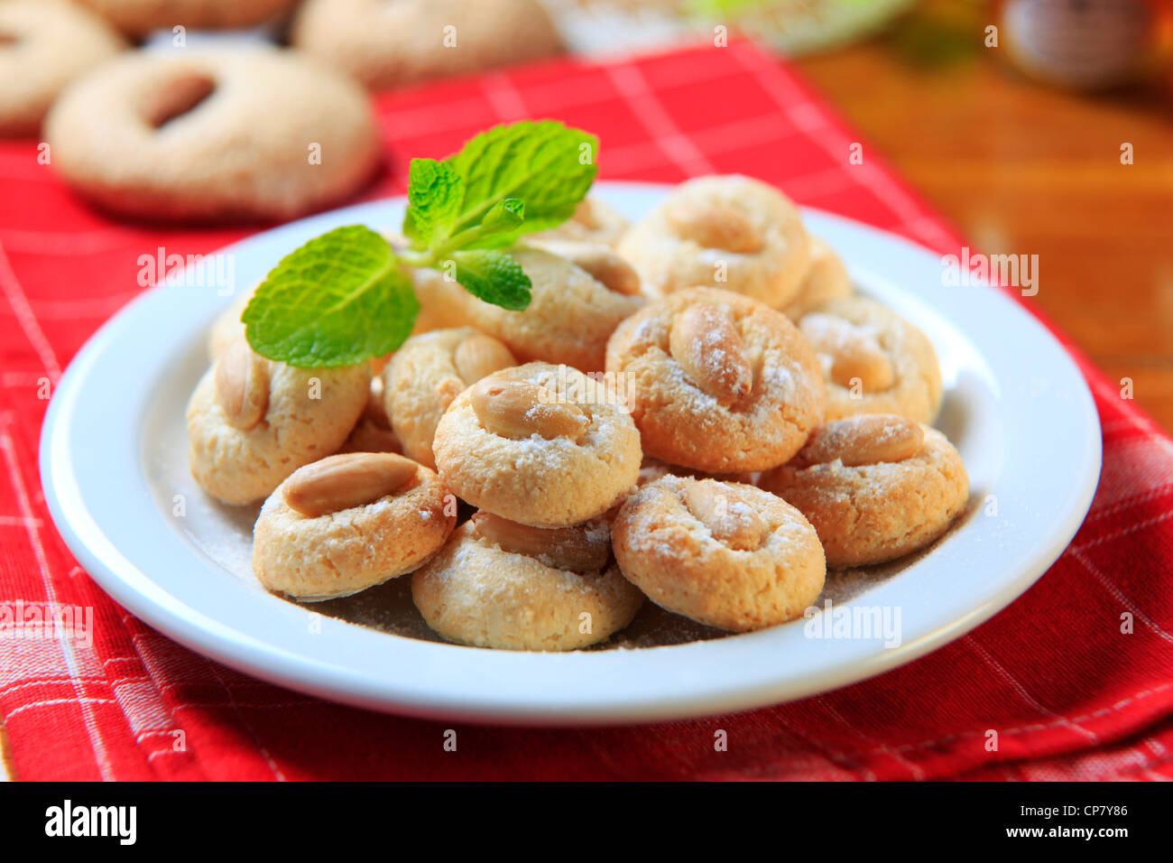 Italian macaroons hi-res stock photography and images - Alamy