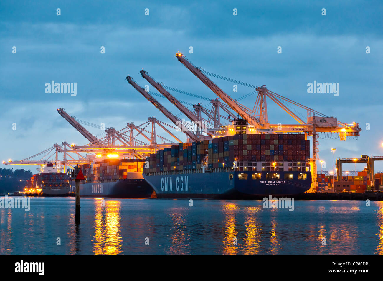 Fully loaded container ships docked at port - Oakland, California USA ...