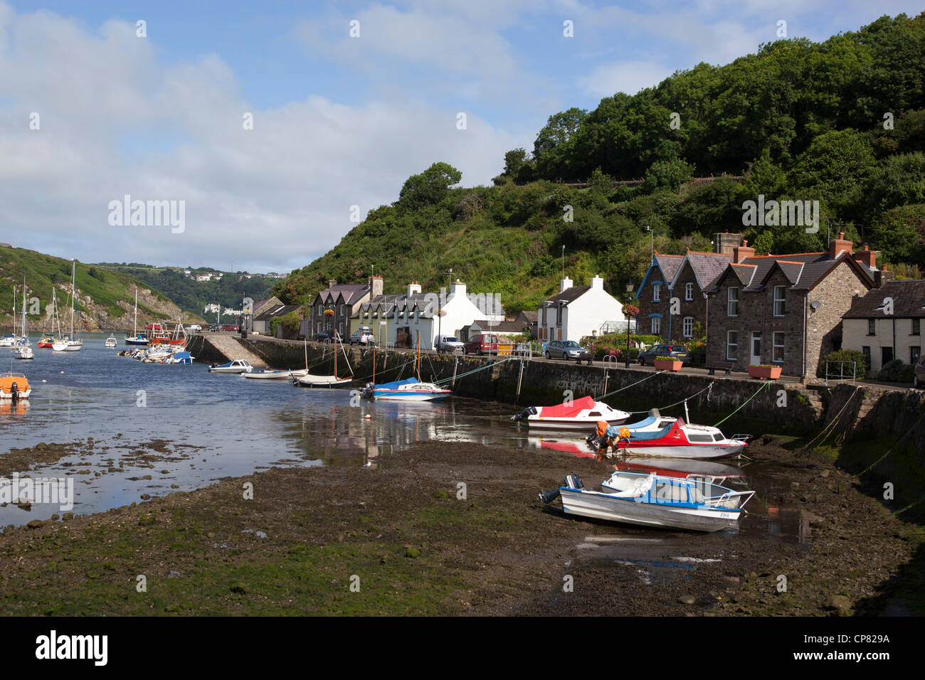 Fishguard harbour hi-res stock photography and images - Alamy