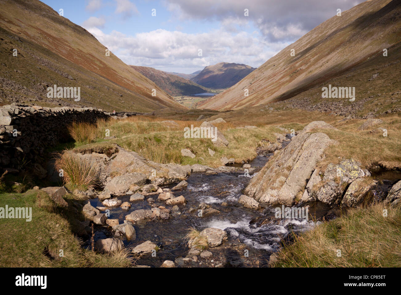 Stream running down rocks hi-res stock photography and images - Alamy