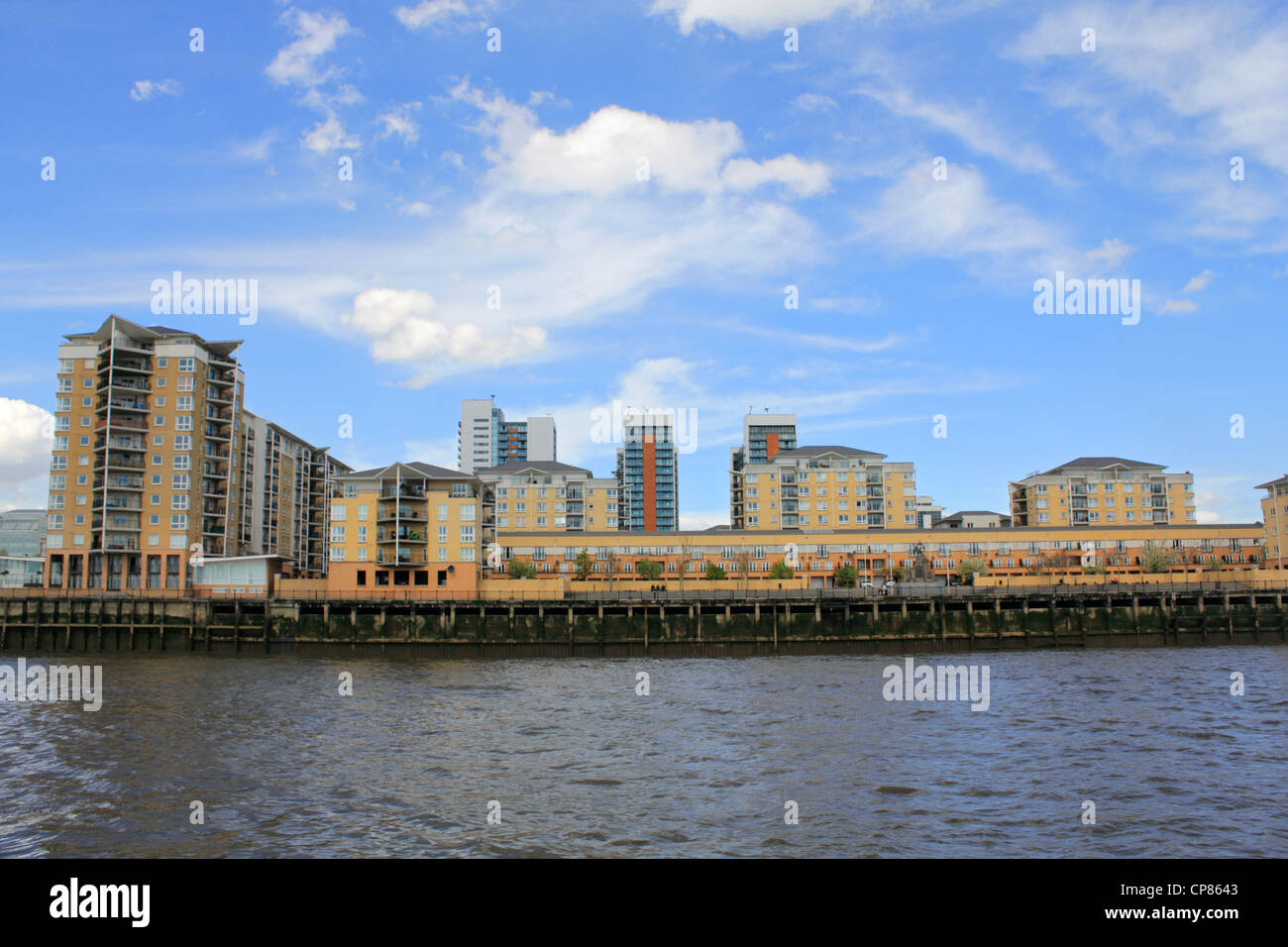 Tower blocks uk hi-res stock photography and images - Alamy
