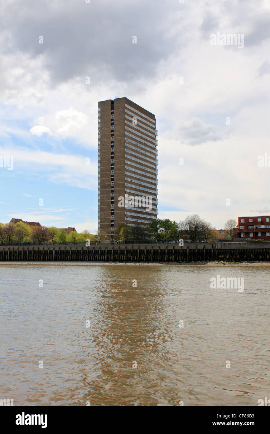Kelson House residential tower block built in 1967 on the Thames ...