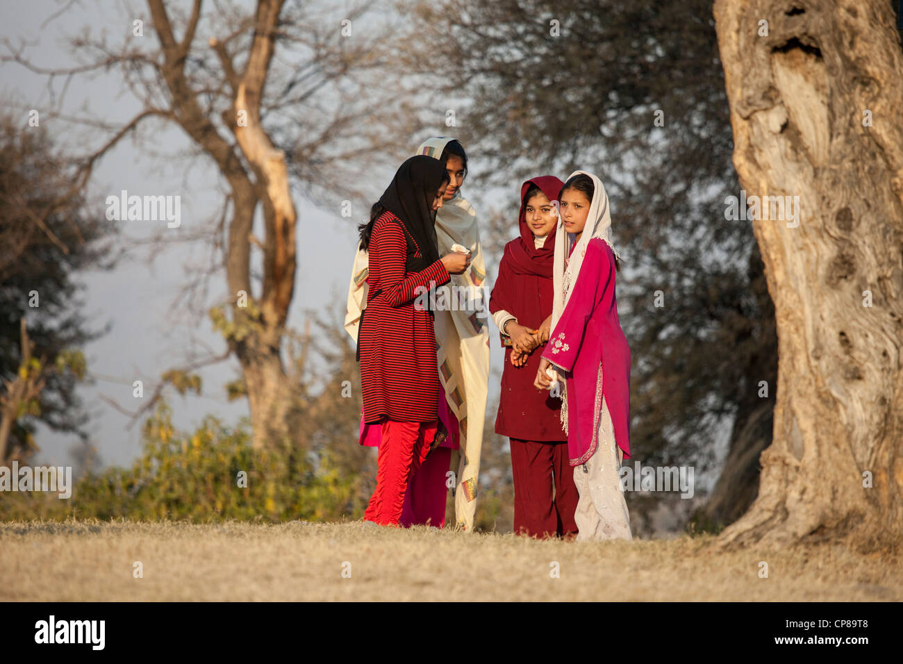 Pakistani girls hi-res stock photography and images - Alamy