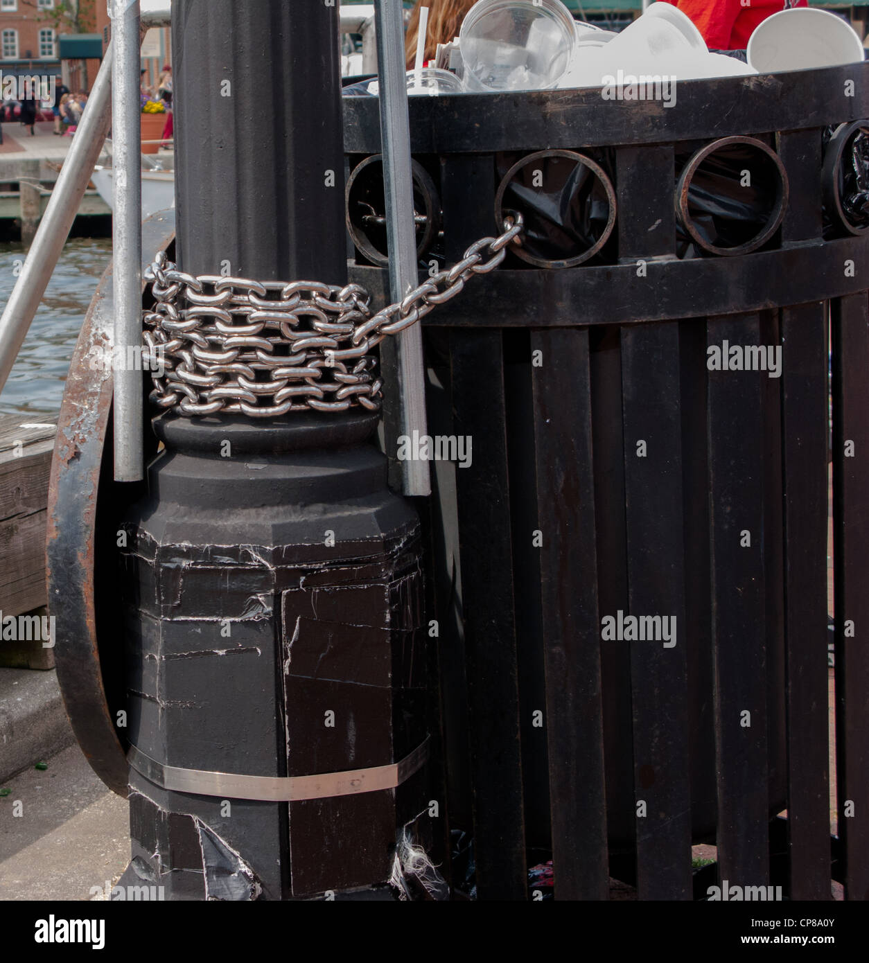 Chained to a pole hi-res stock photography and images - Alamy