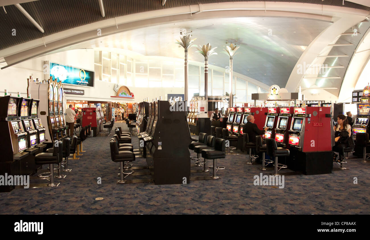 Airport Machines Hi Res Stock Photography And Images Alamy