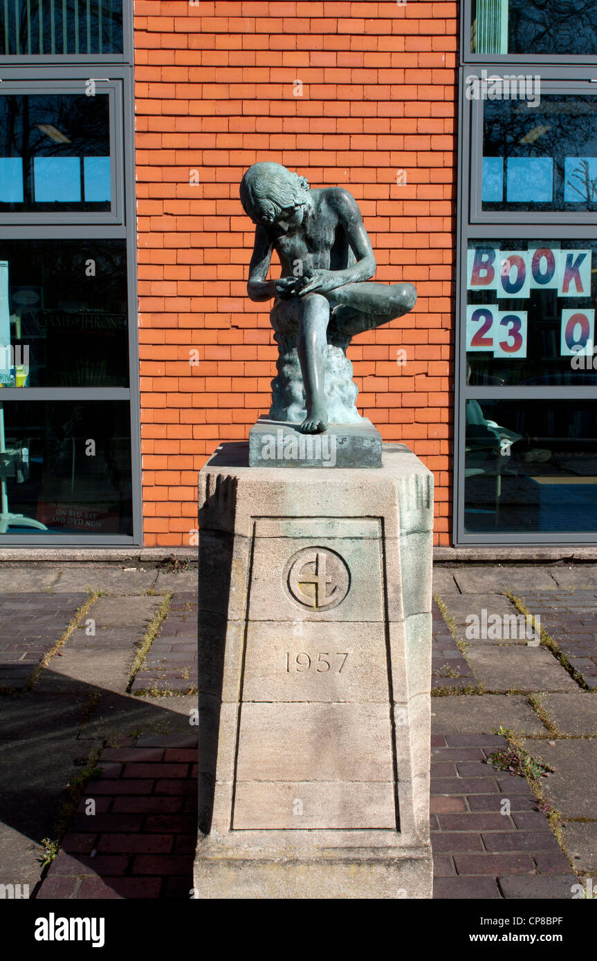 Pinau statue outside library, Loughborough, Leicestershire, England, UK ...