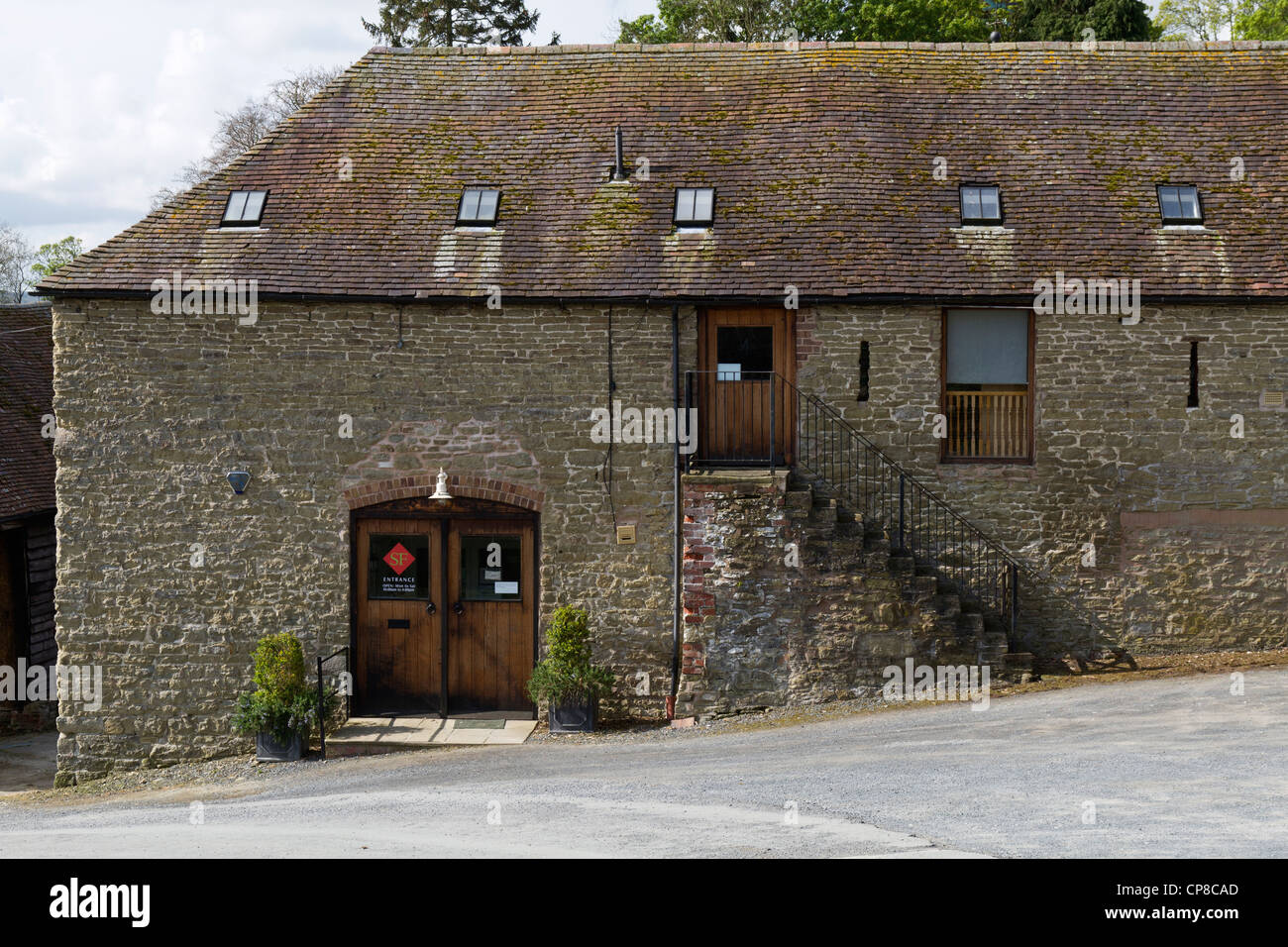 Converted barn hi-res stock photography and images - Alamy