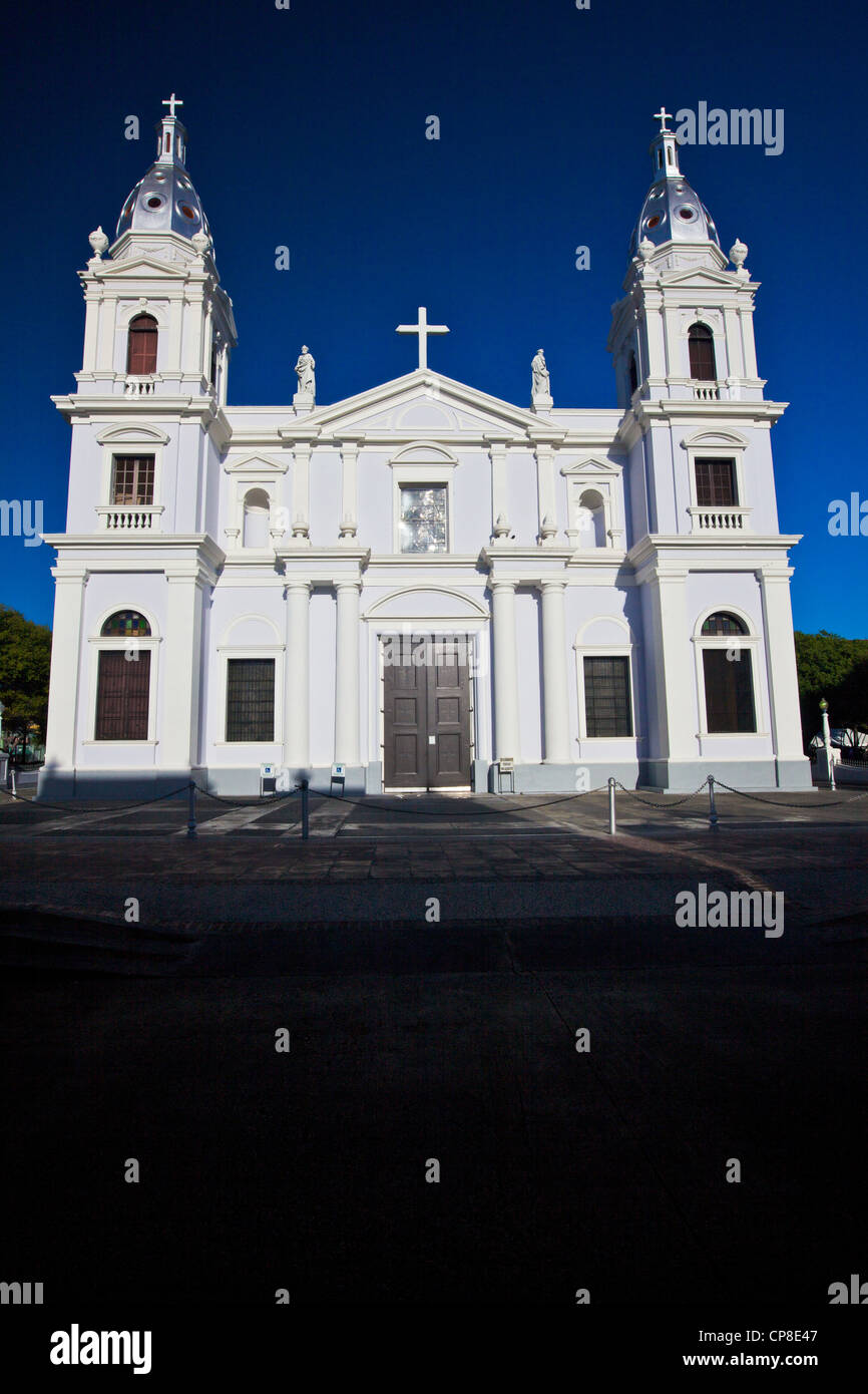 Ponce plaza church puerto rico hi-res stock photography and images - Alamy