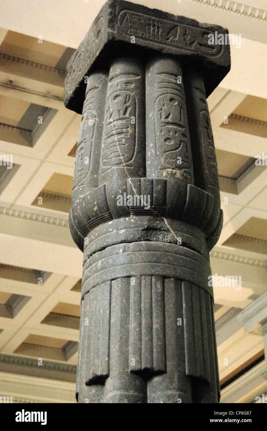 Papyriform column hi-res stock photography and images - Alamy