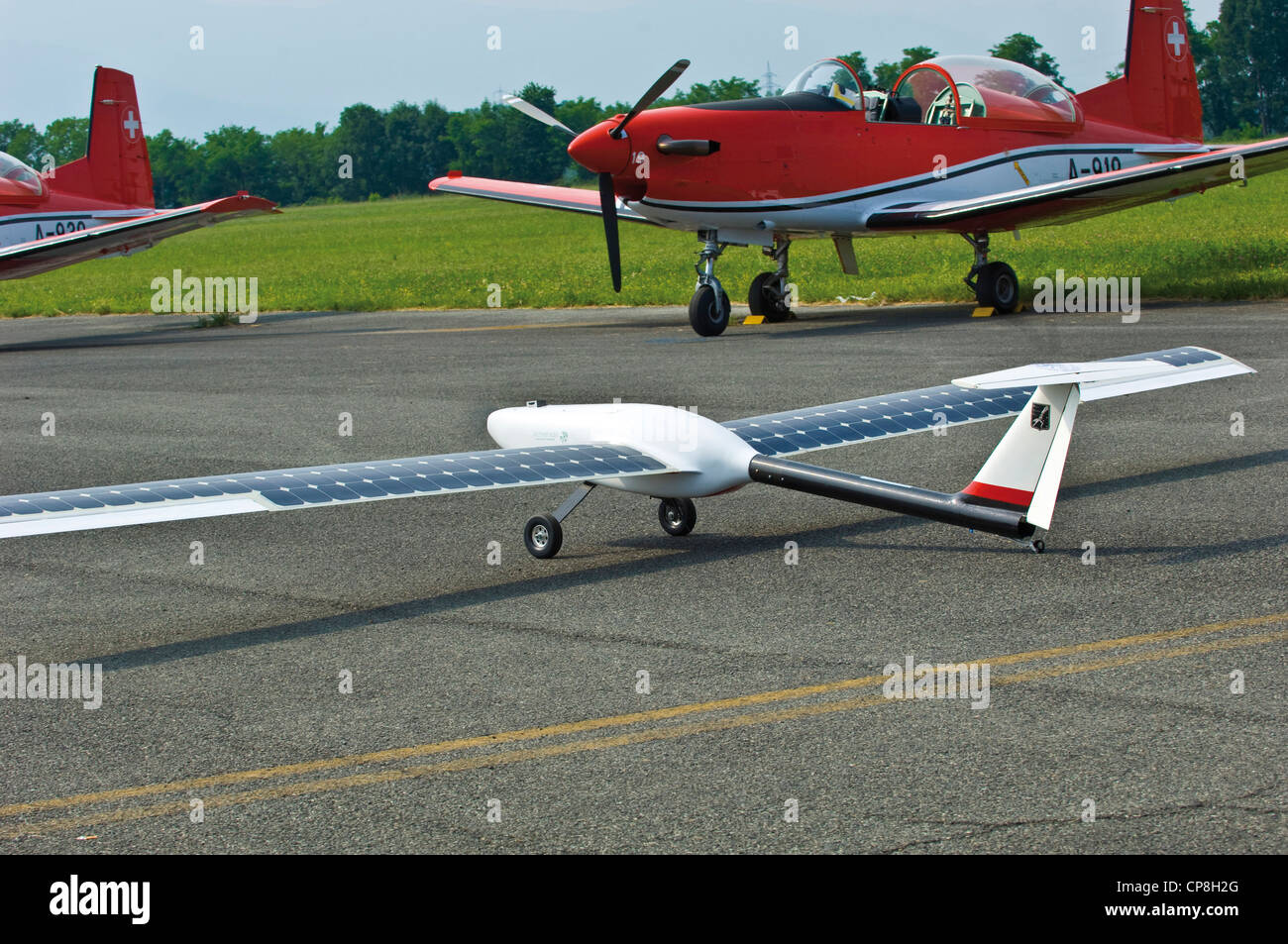Solar powered model aircraft hi-res stock photography and images - Alamy
