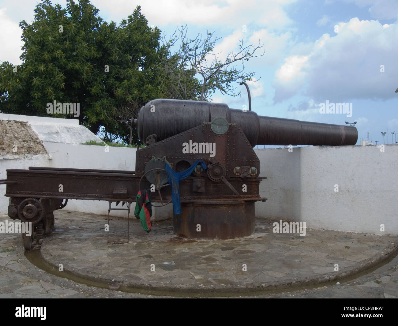 Armstrong gun hi-res stock photography and images - Alamy
