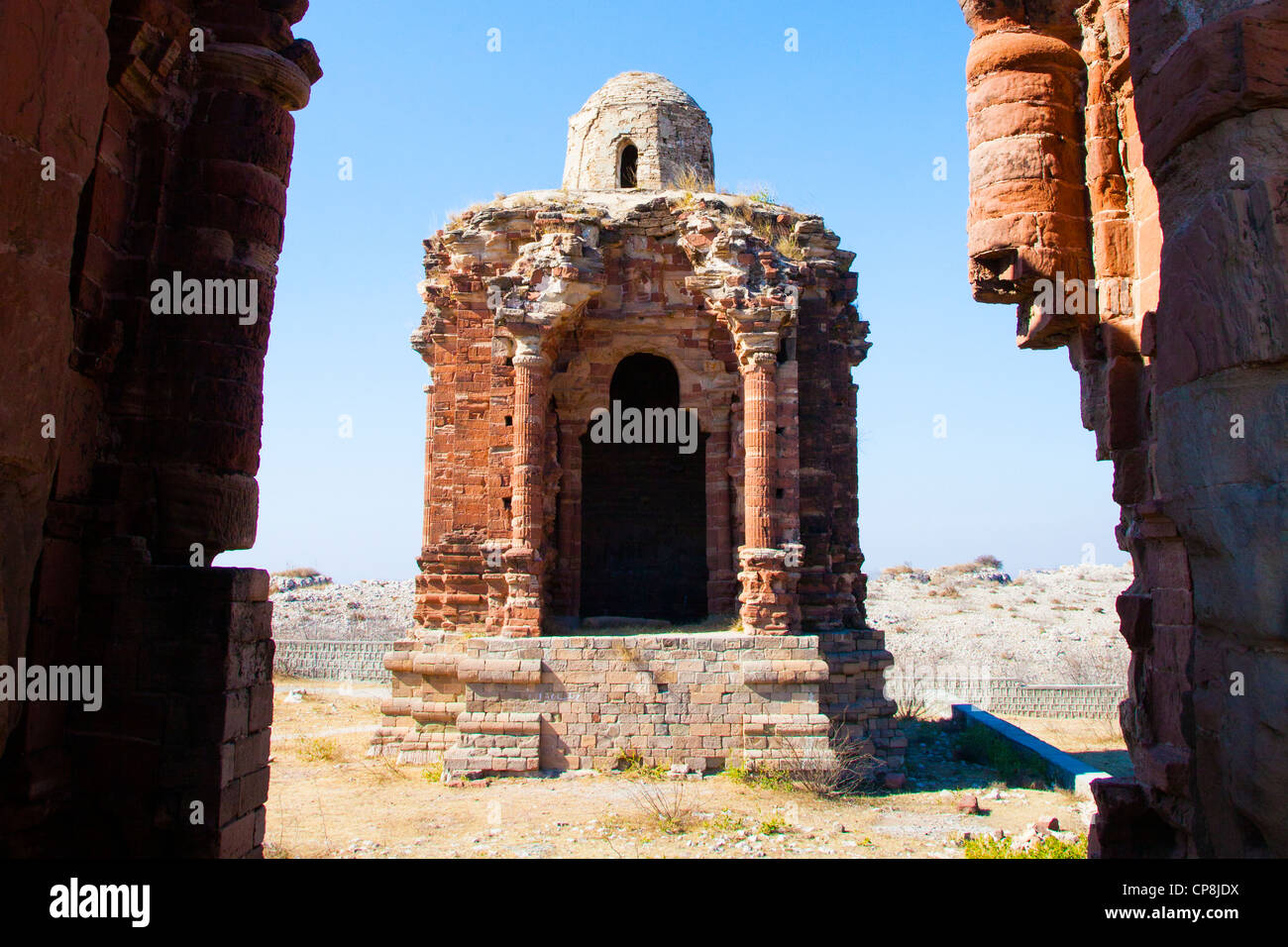 Hindu temple pakistan hi-res stock photography and images - Alamy
