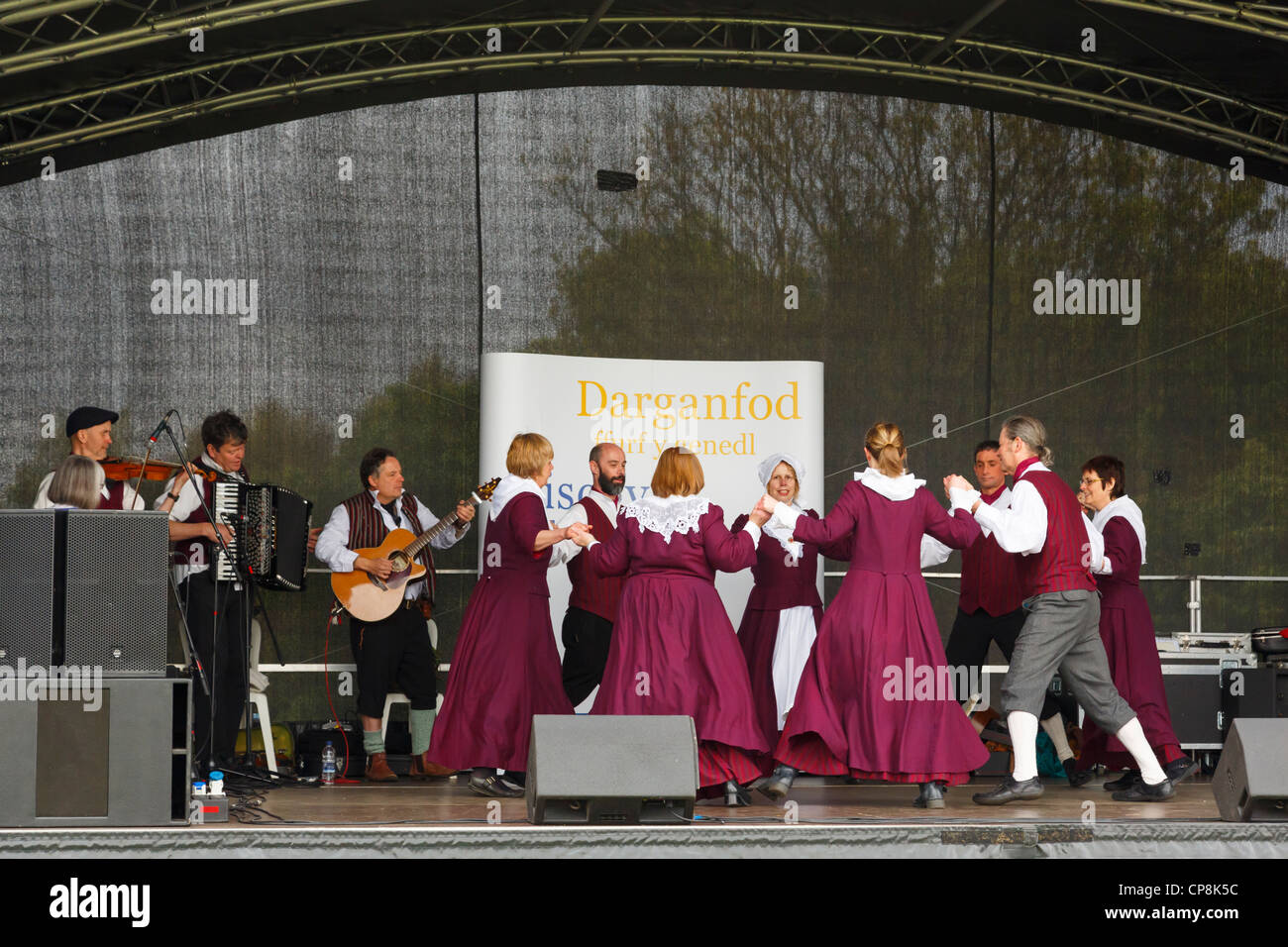 Welsh traditional dress hi-res stock photography and images - Alamy