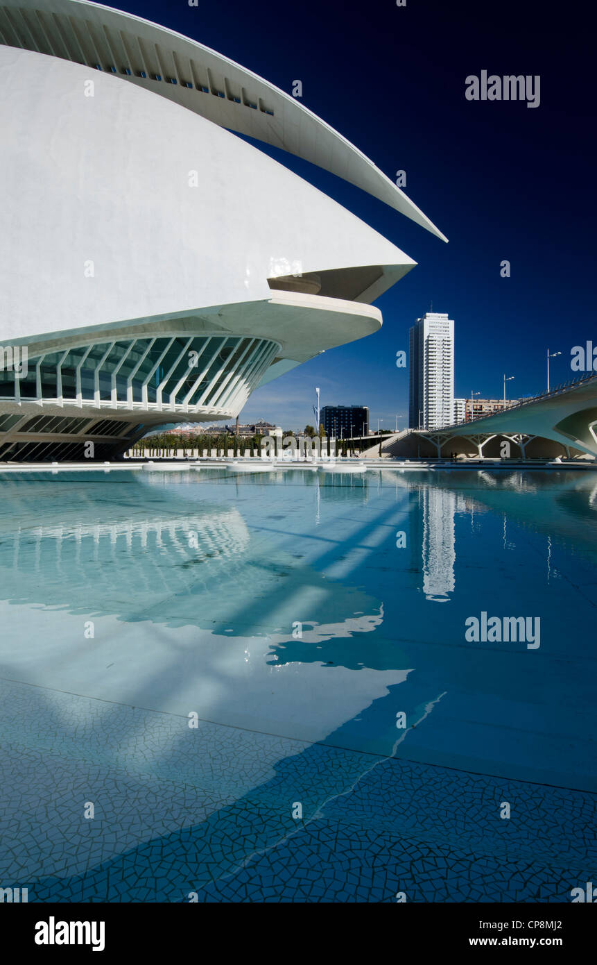 Valencia Opera House building Stock Photo - Alamy