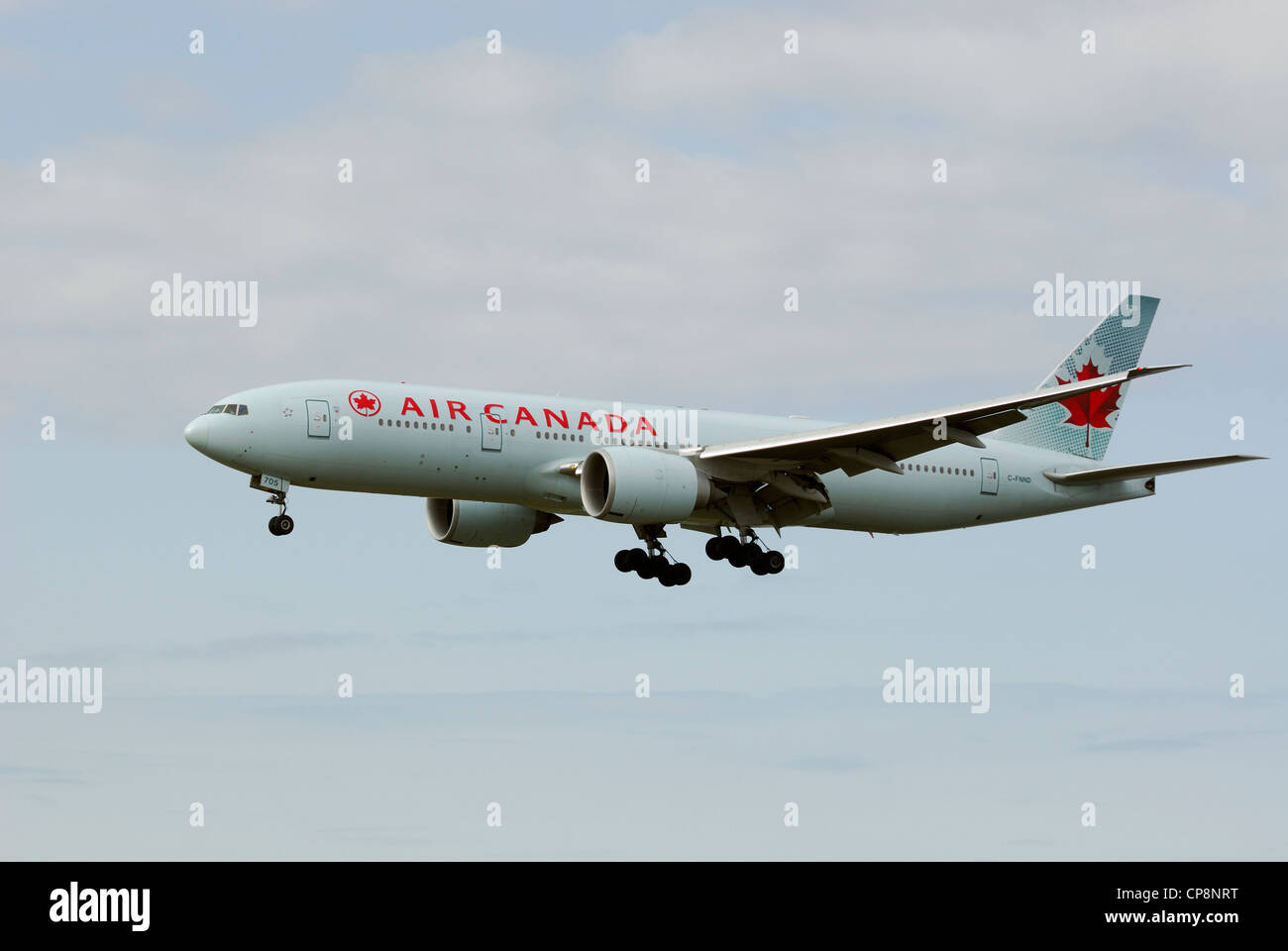 Air Canada C-FNND Boeing 777-233/LR on final approach Stock Photo - Alamy