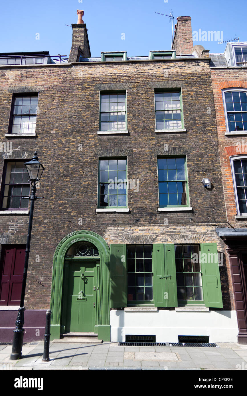 Georgian houses in Wilkes Street near Brick Lane, Spitalfields, London ...