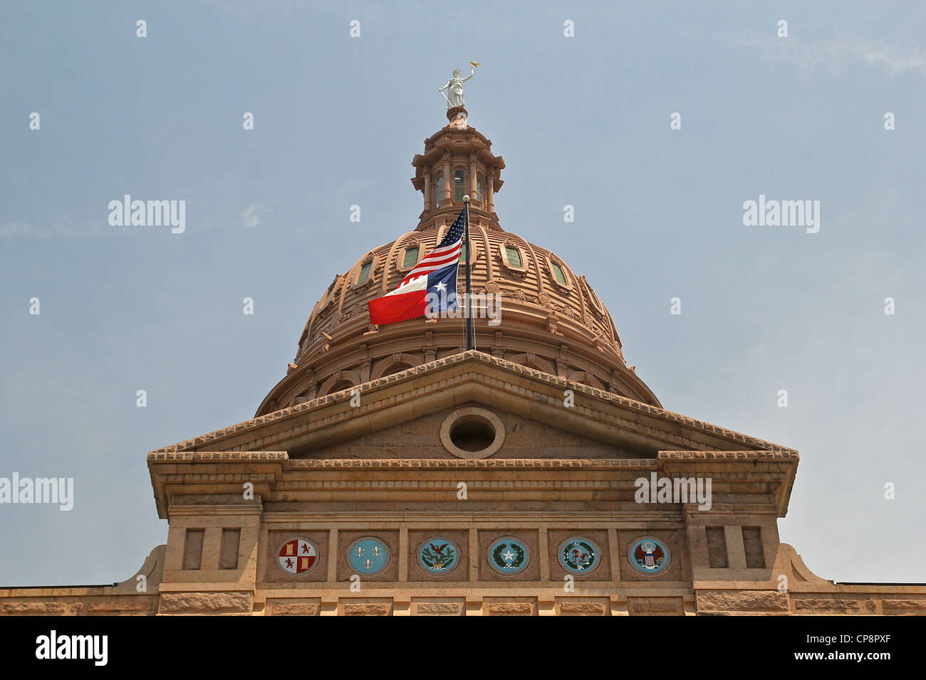 Dome capitol hi-res stock photography and images - Alamy