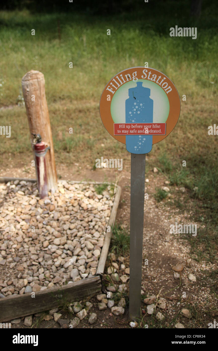 Filling Station Sign High Resolution Stock Photography and Images - Alamy