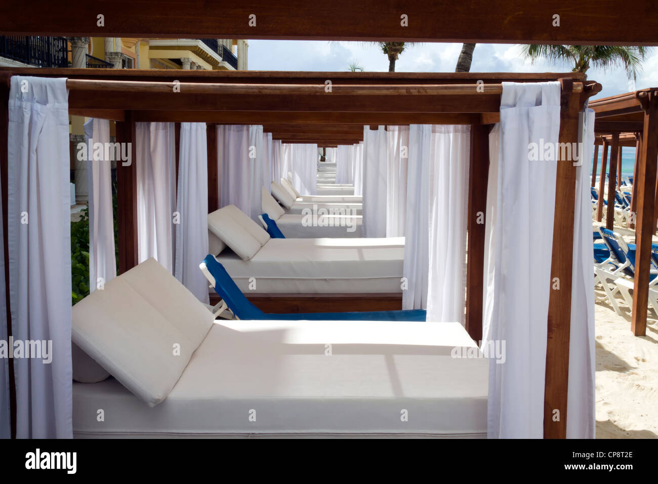 A luxury day bed located on the beach Stock Photo - Alamy