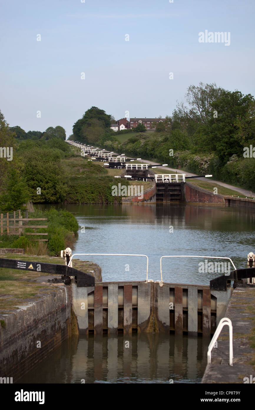 Caen Hill Locks on the Kennet and Avon Canal Stock Photo - Alamy