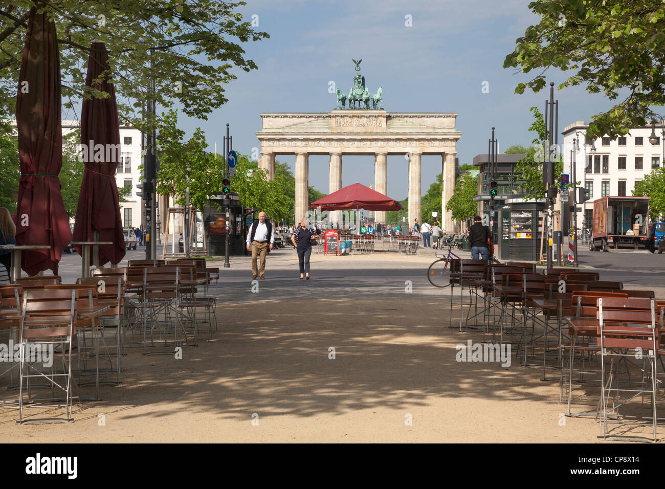 Pariser platz berlin hi-res stock photography and images - Alamy