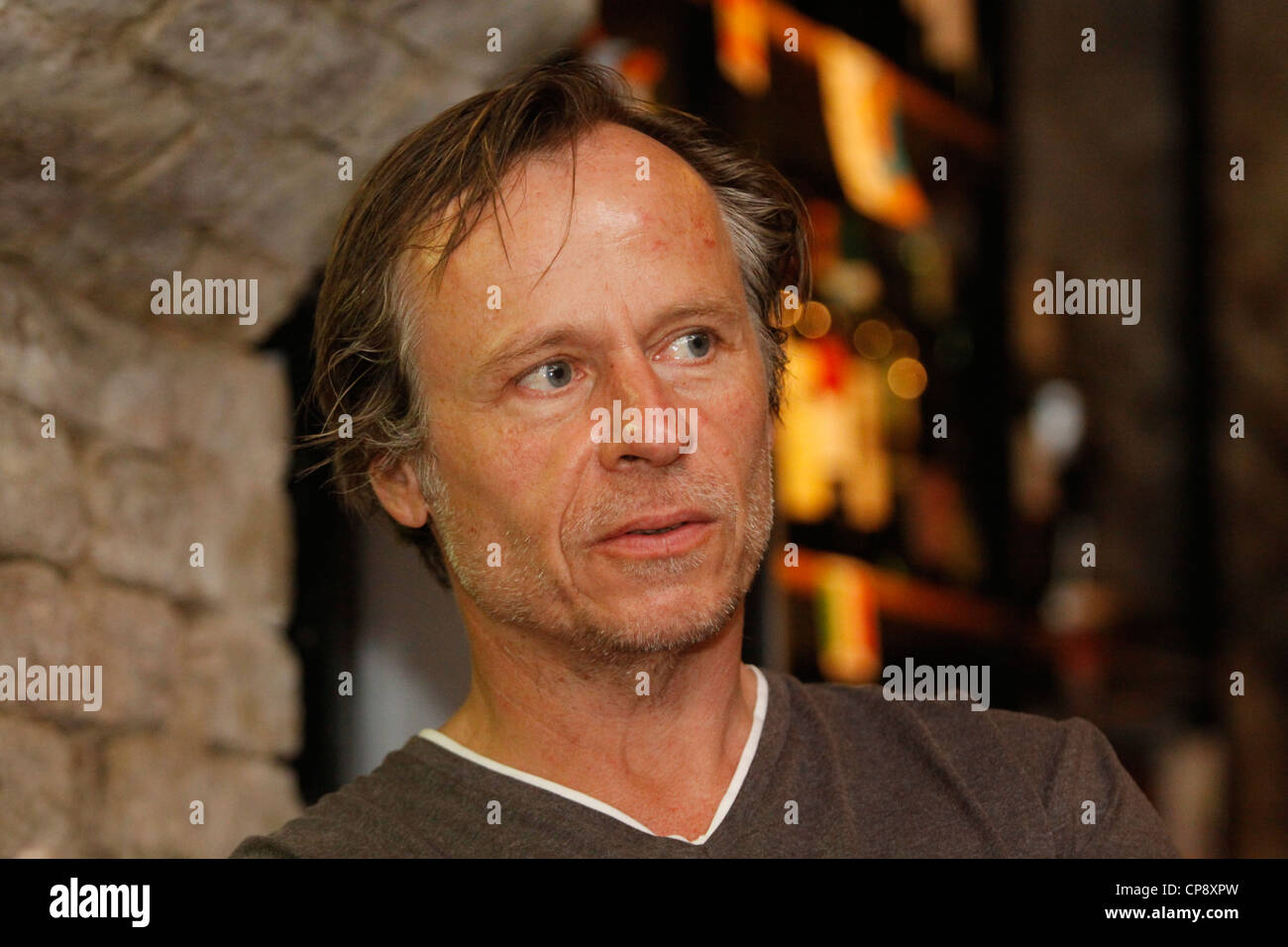 Actor Karel Roden introdeces his exclusive wines 2011 in Gallery Wines ...