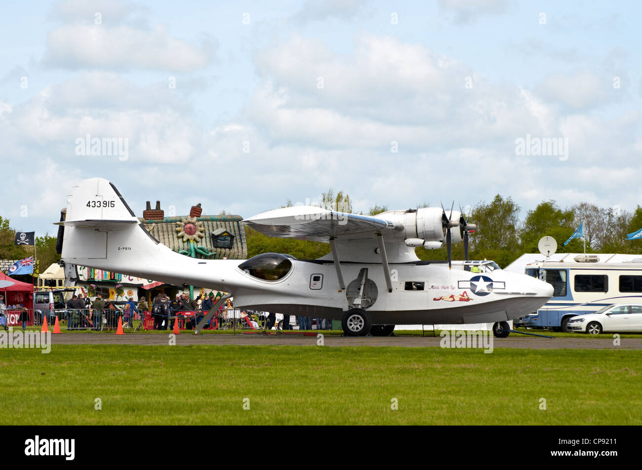 Ww2 consolidated catalina hi-res stock photography and images - Alamy