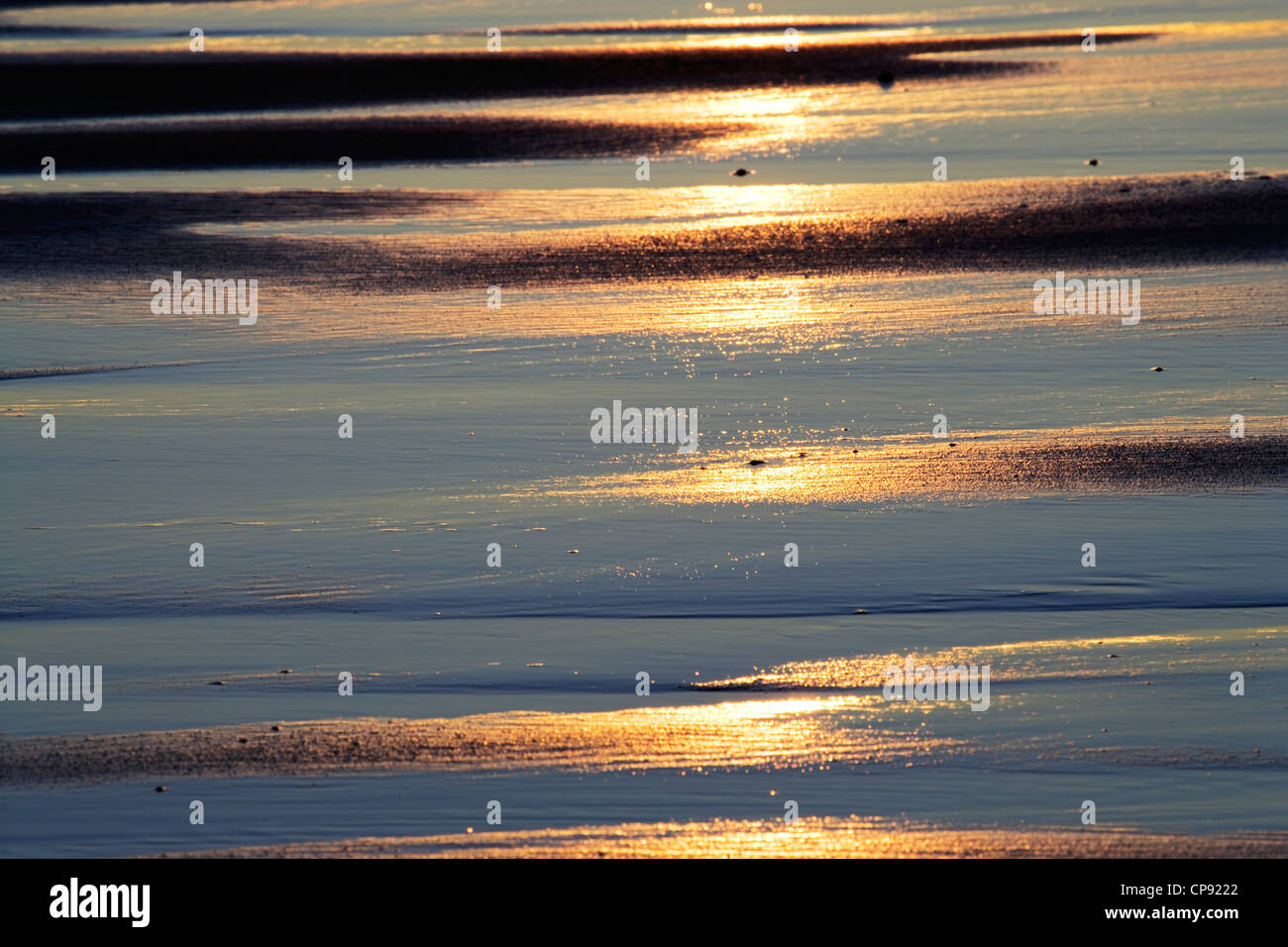 Reflecting the sun off of the sand hi-res stock photography and images ...