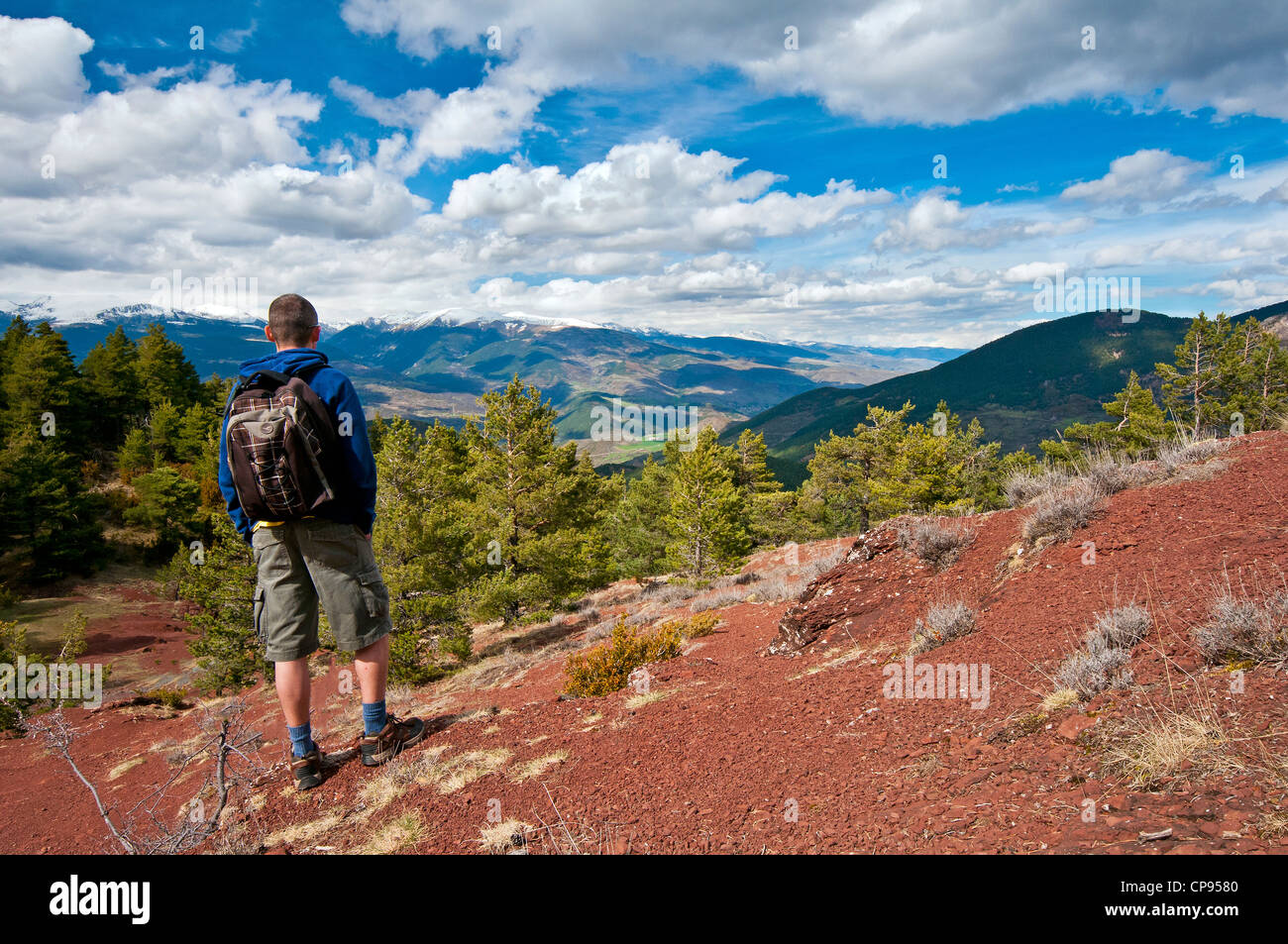 Sky with clouds over mountains hi-res stock photography and images - Alamy
