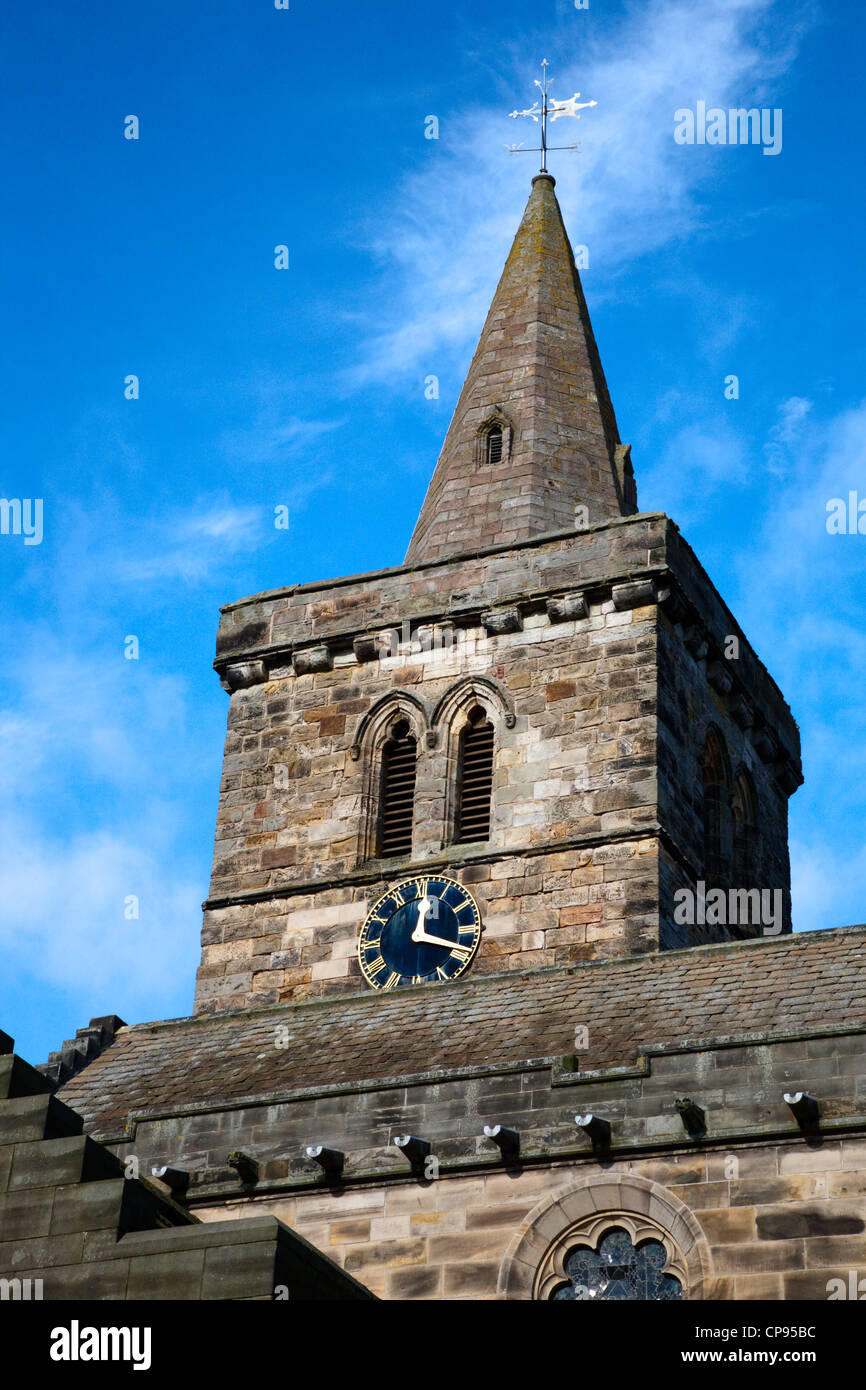 St andrews holy trinity church hi-res stock photography and images - Alamy