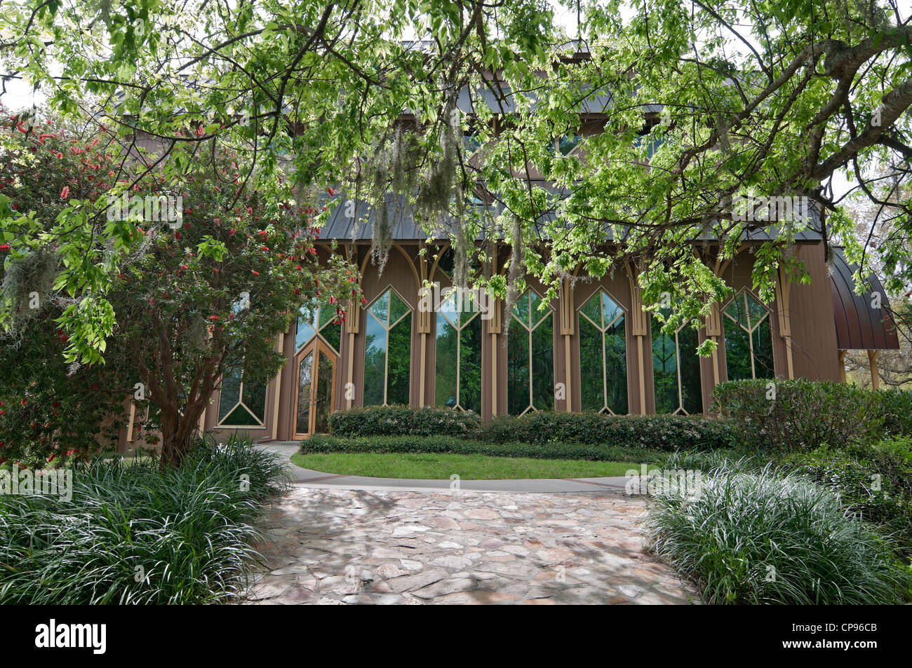 The Baughman Meditation Center is located along the shores of Lake ...