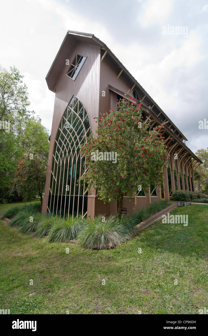 The Baughman Meditation Center is located along the shores of Lake ...