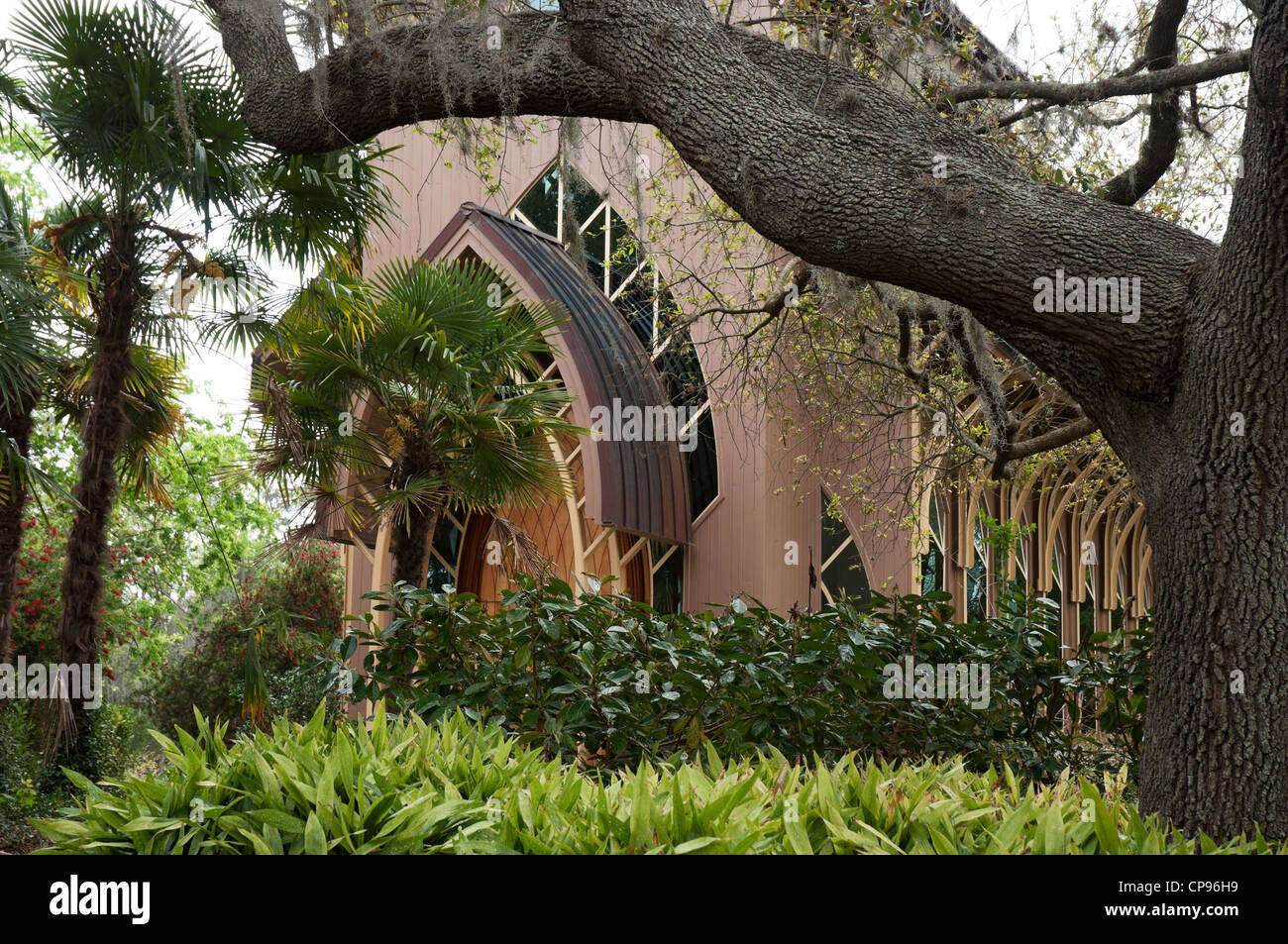 The Baughman Meditation Center is located along the shores of Lake ...