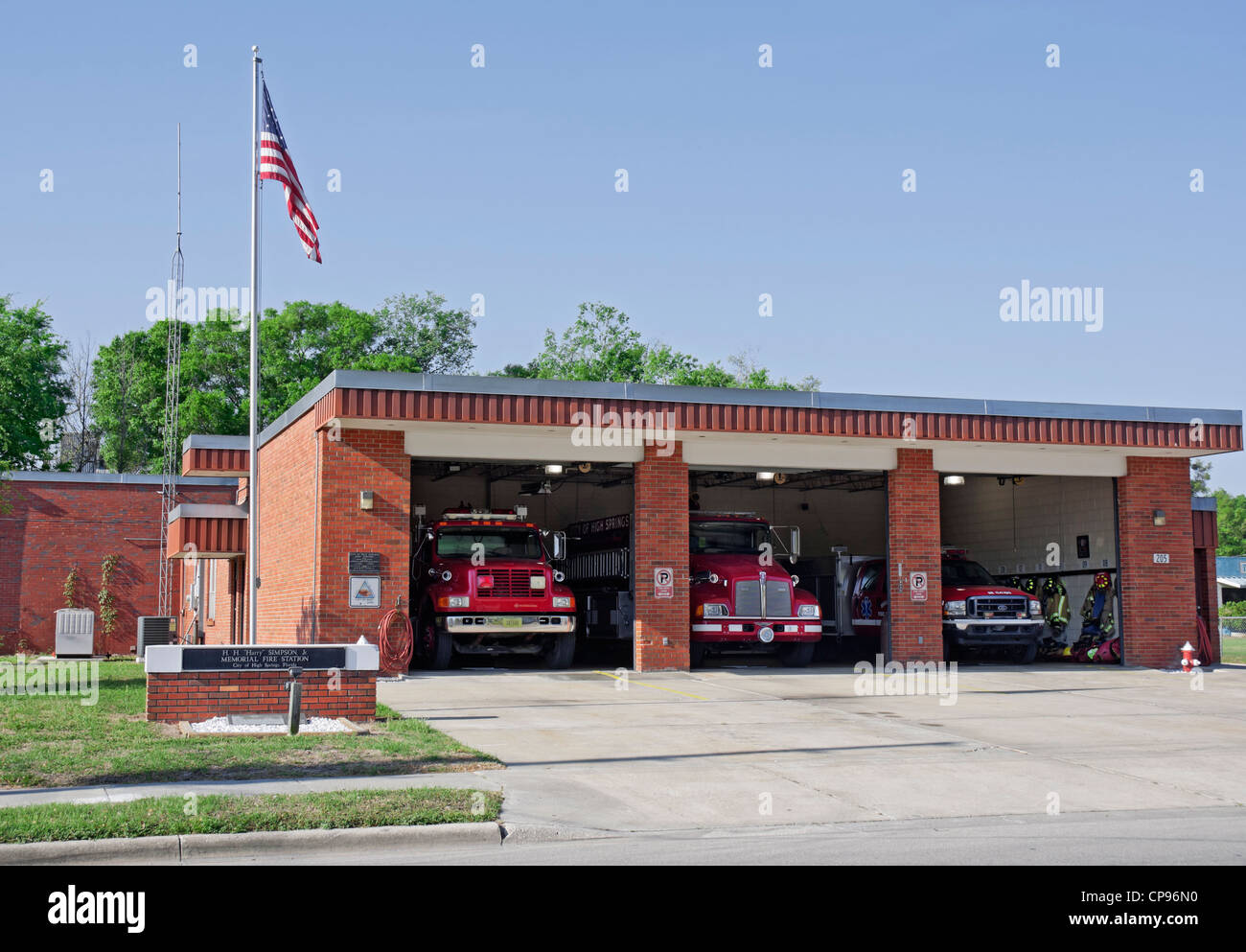 Small town fire station hi-res stock photography and images - Alamy
