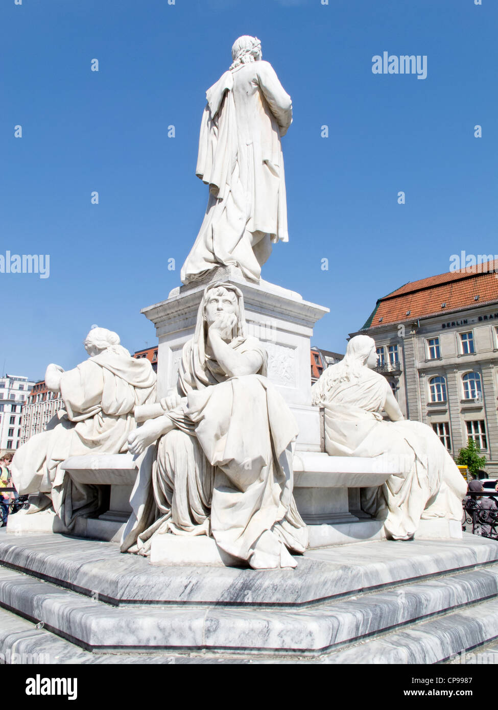 Schiller statue hi-res stock photography and images - Alamy