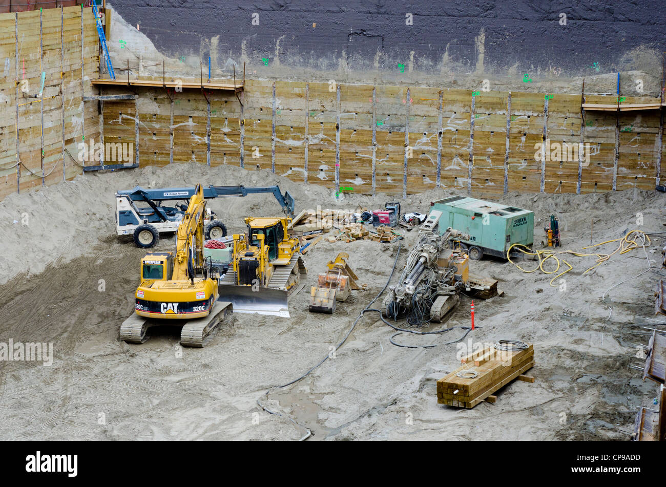 Foundation for a skyscraper hi-res stock photography and images - Alamy