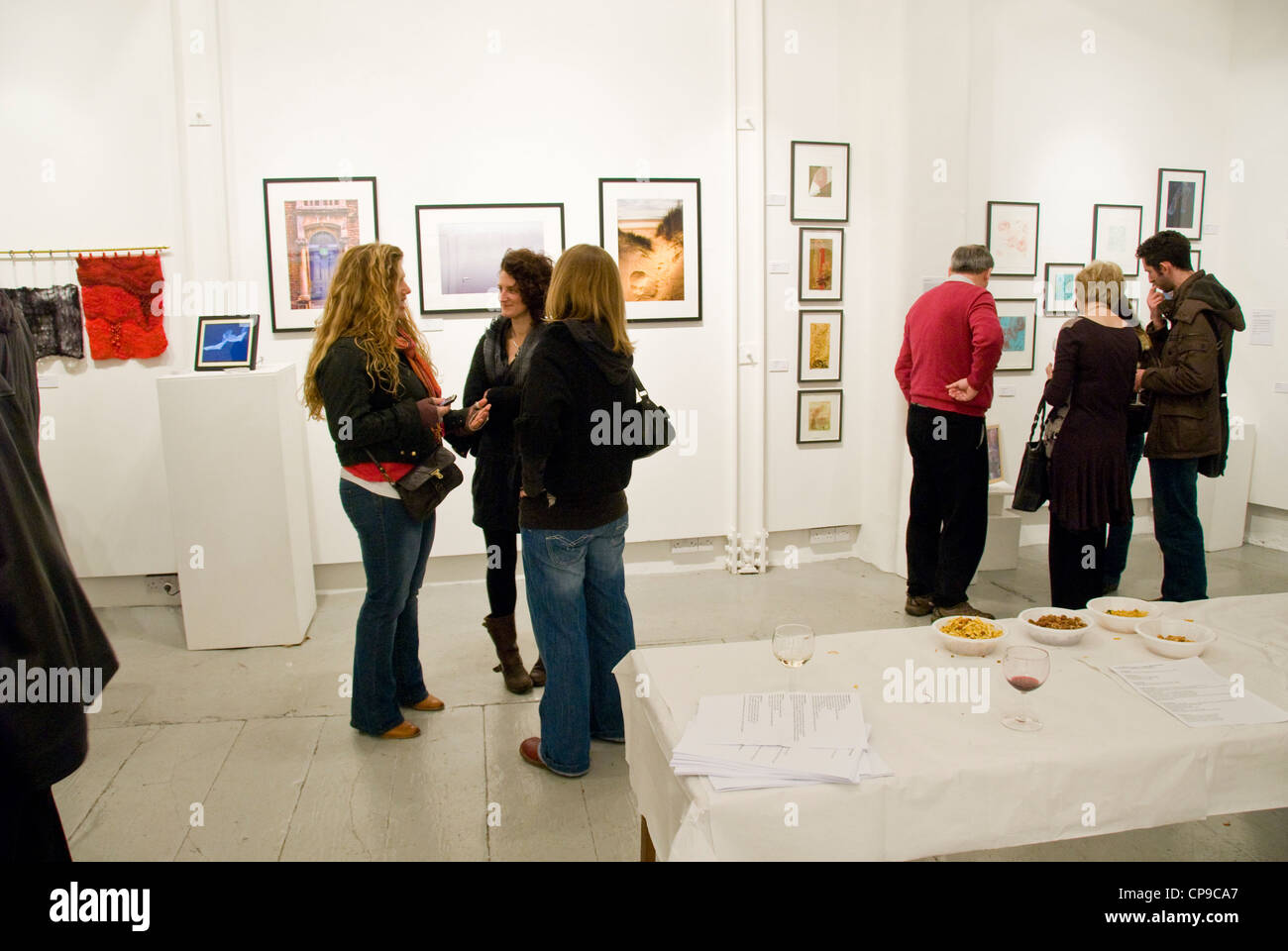 Private gallery hi-res stock photography and images - Alamy