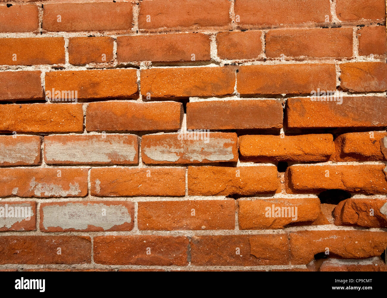 Lines of bricks hi-res stock photography and images - Alamy