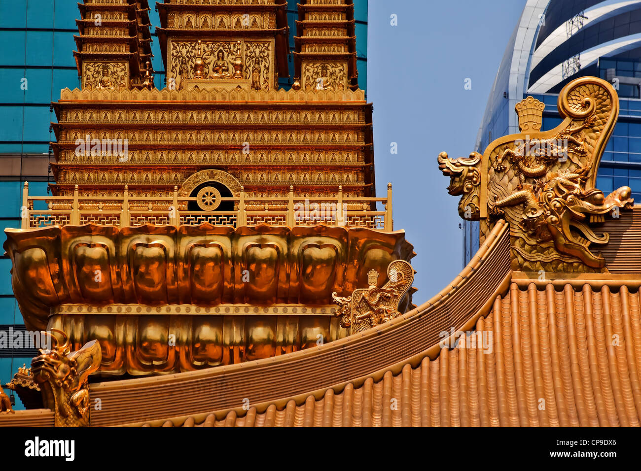 Golden temple roof hi-res stock photography and images - Alamy
