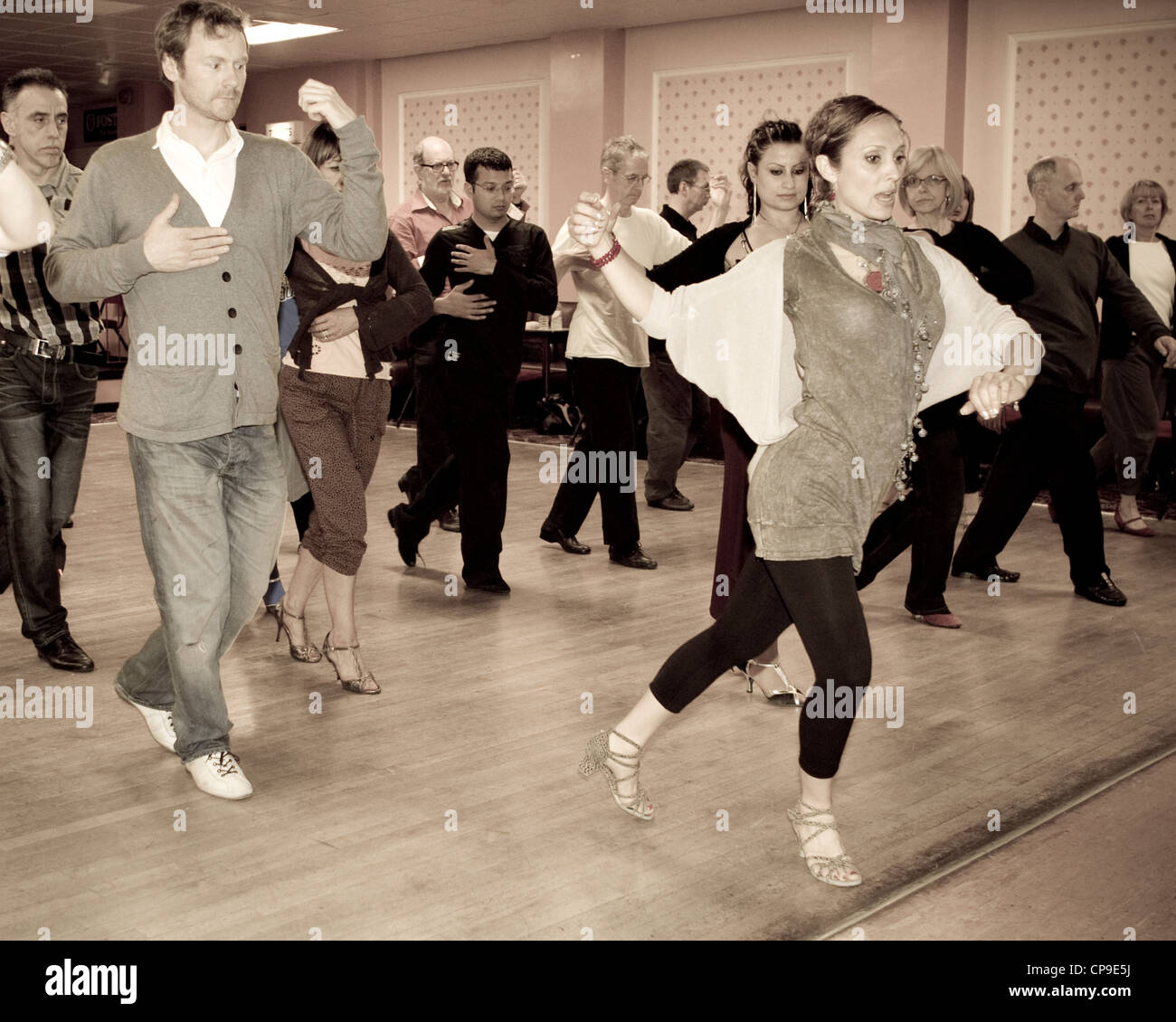Argentinian Tango dance class / workshop led by a passionate female ...
